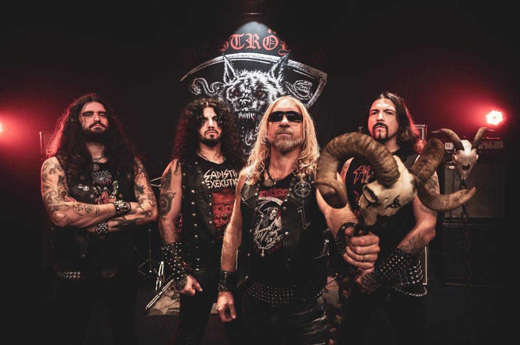Entrevue avec Deströyer 666 : «No remorse, no regrets and never surrender»